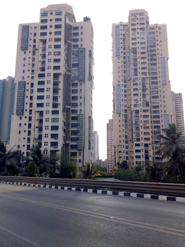 2 BHK Flat in Lower Parel for Sale in Phoenix Towers - Semi Furnished